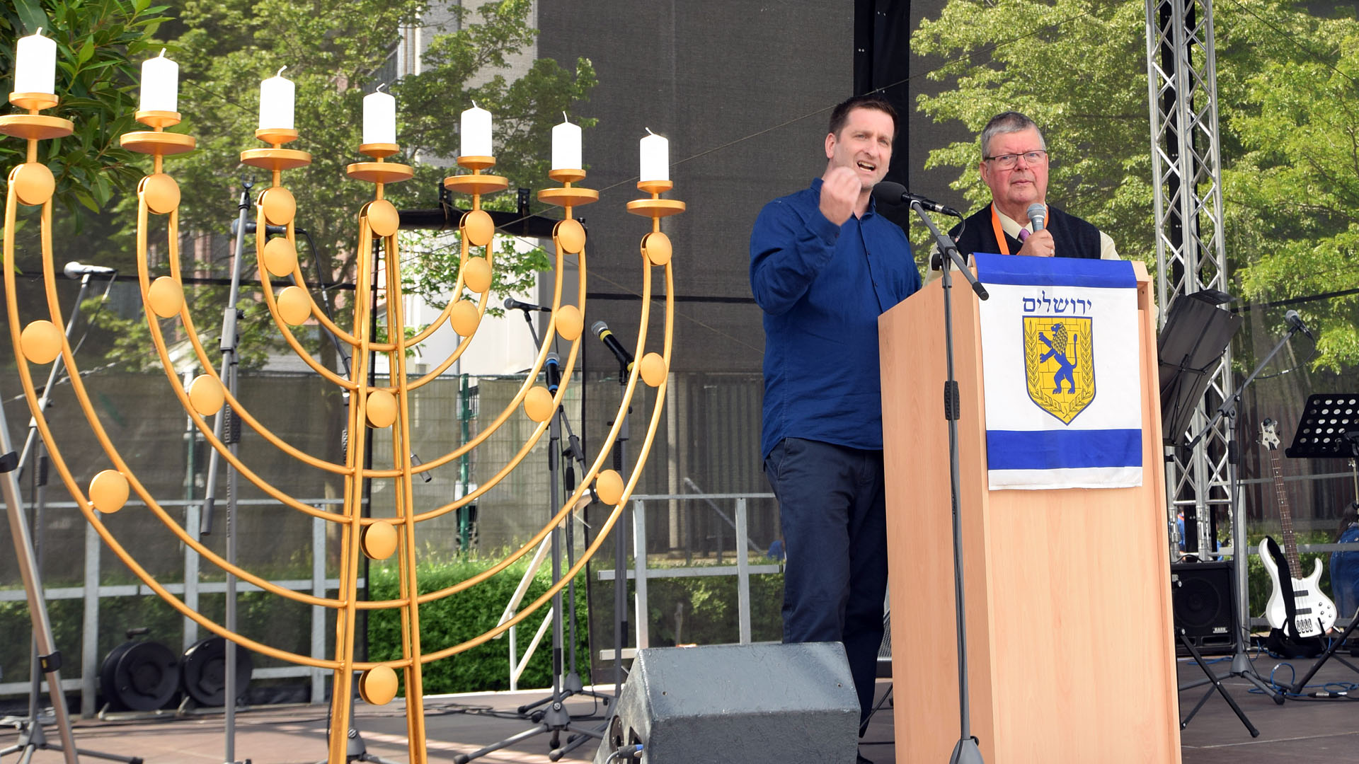 Zehn Gebote als Wegweiser für Beziehungen - Israelnetz