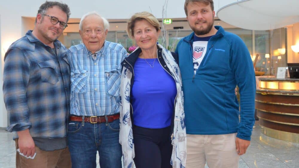 Ehemalige jüdische Hamburger entdecken die Heimat ihrer Familie ...