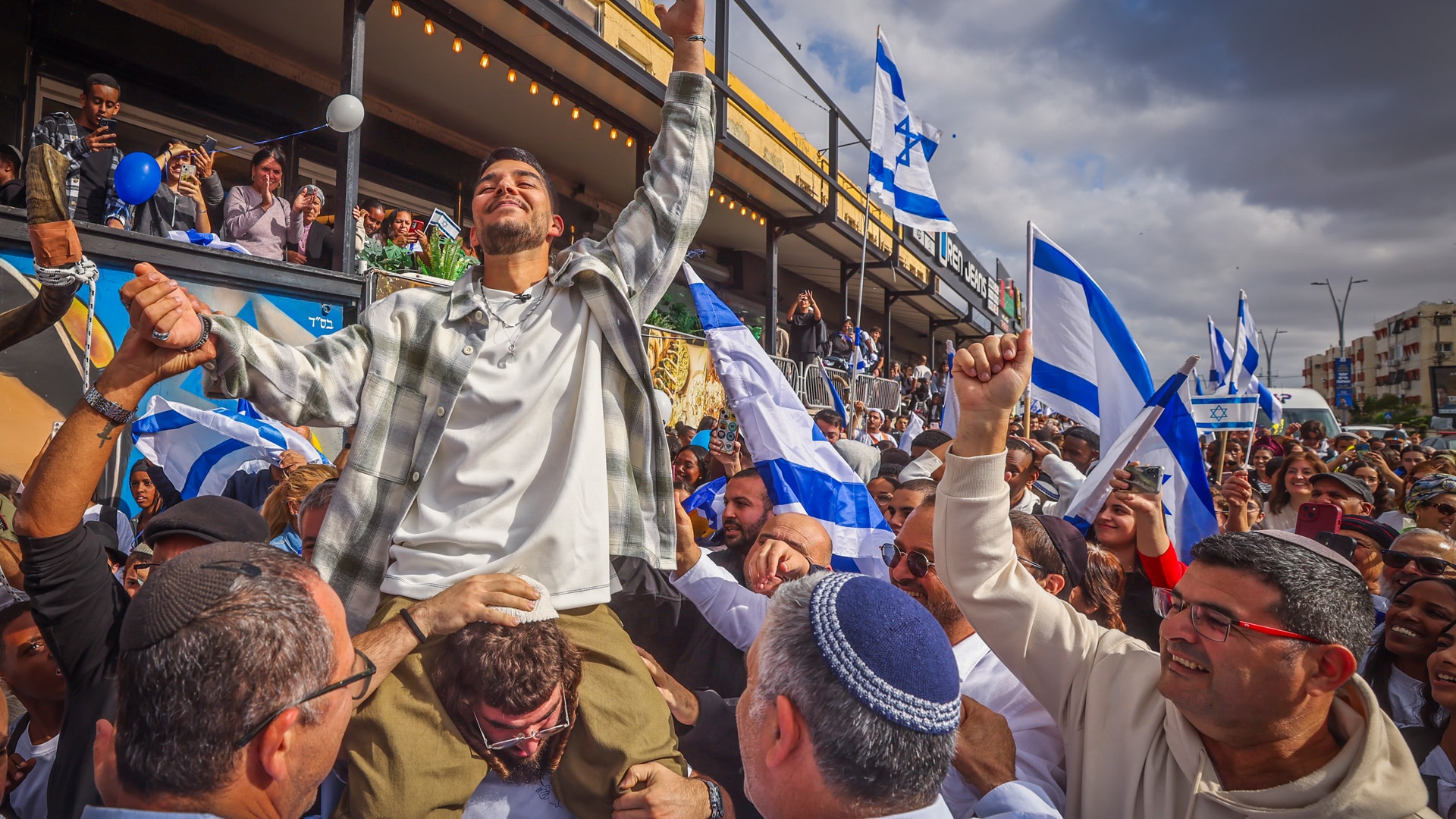 Heimkehrende Geiseln, Krieg mit dem Iran und ein diplomatisches ...